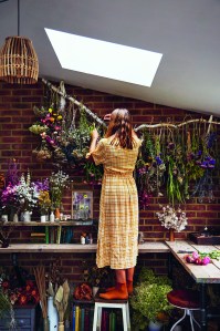 Dried flowers: a chat with author Bex Partridge – The Flower Press